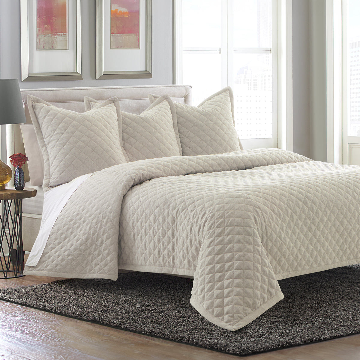 Michael Amini Aragoza Quilt Set | Ornate Home