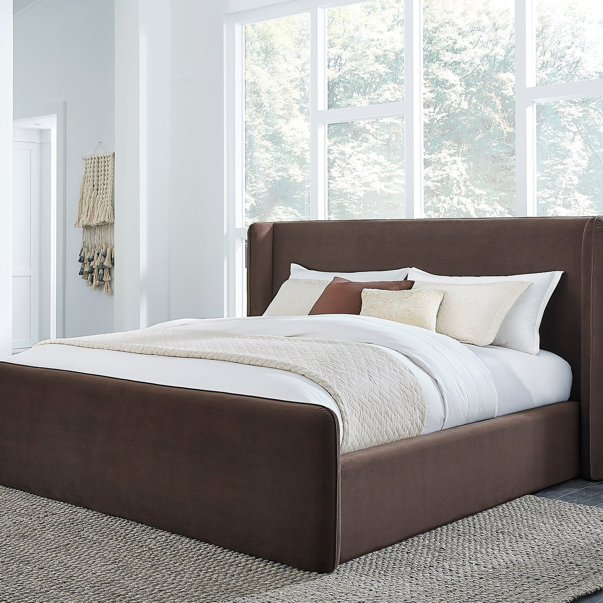 Modus Furniture Bacall Velvet Queen Upholstered Wingback Platform Bed ...