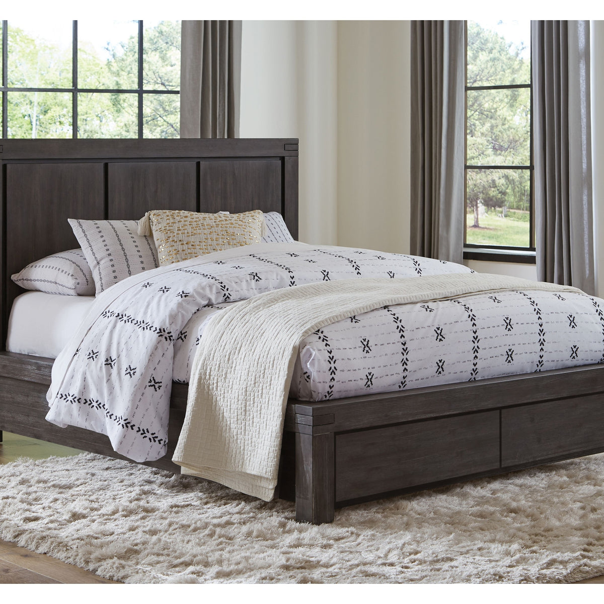 Modus Furniture Meadow Solid Wood Footboard Storage Bed in Graphite ...